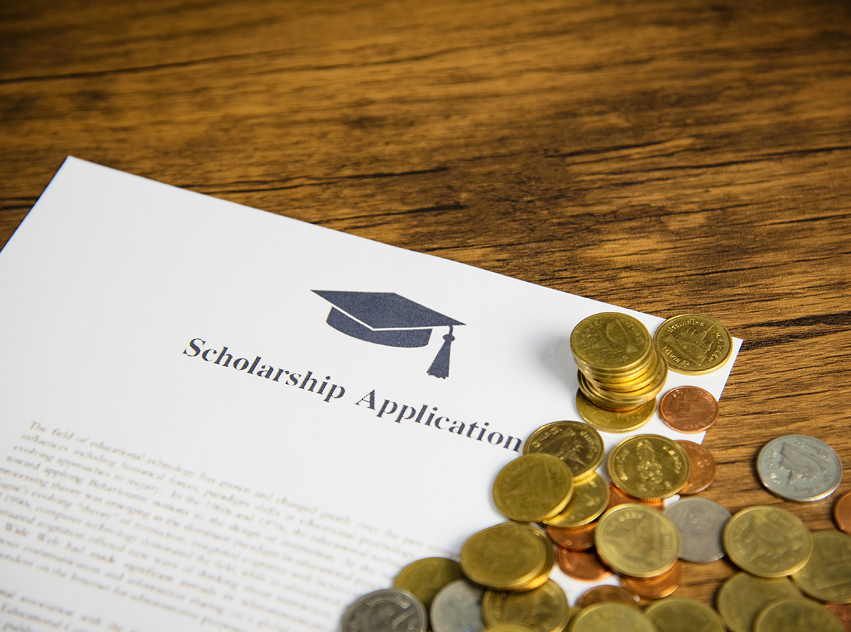 Scholarships & Financial Aid for International Students: Navigating Your Options